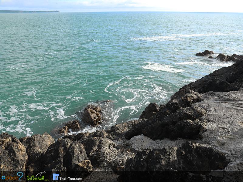 จุดว่ายน้ำนิวทาวน์และกุยลามีน (Newtown and Guillamene Swimming Coves)